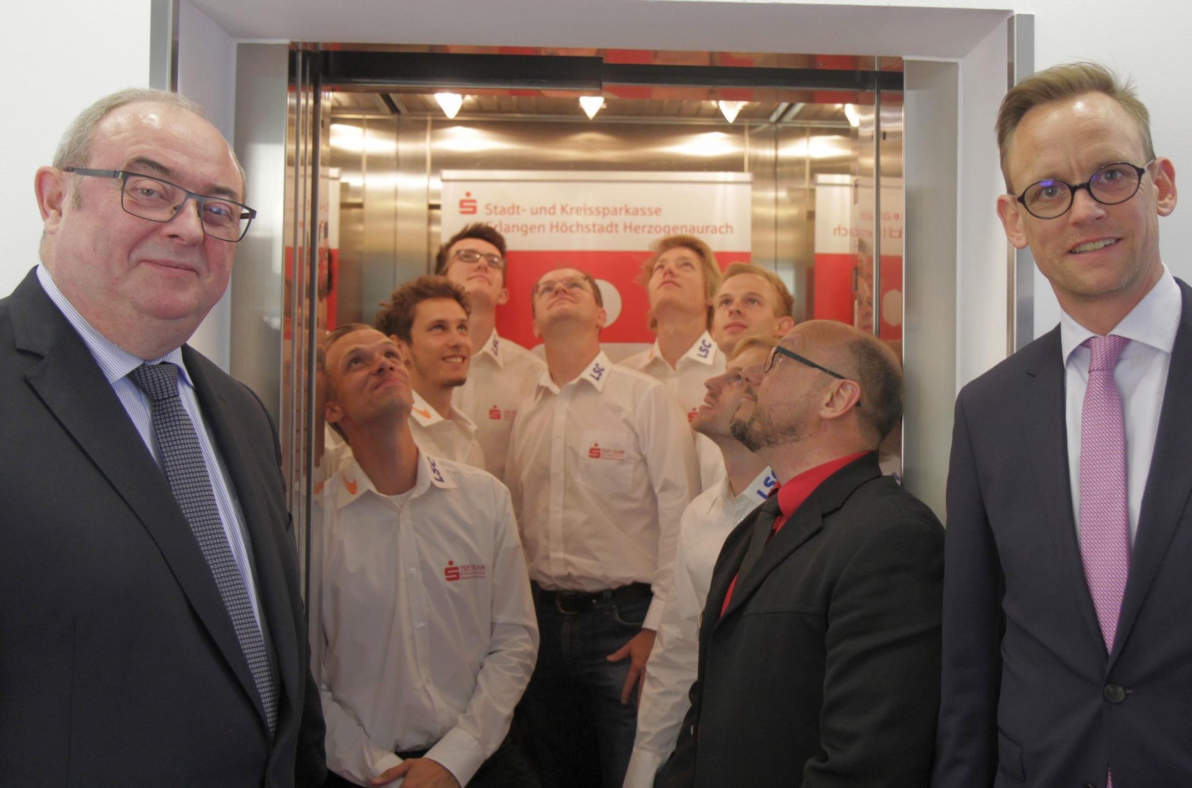 Zusammen auf dem Weg nach oben