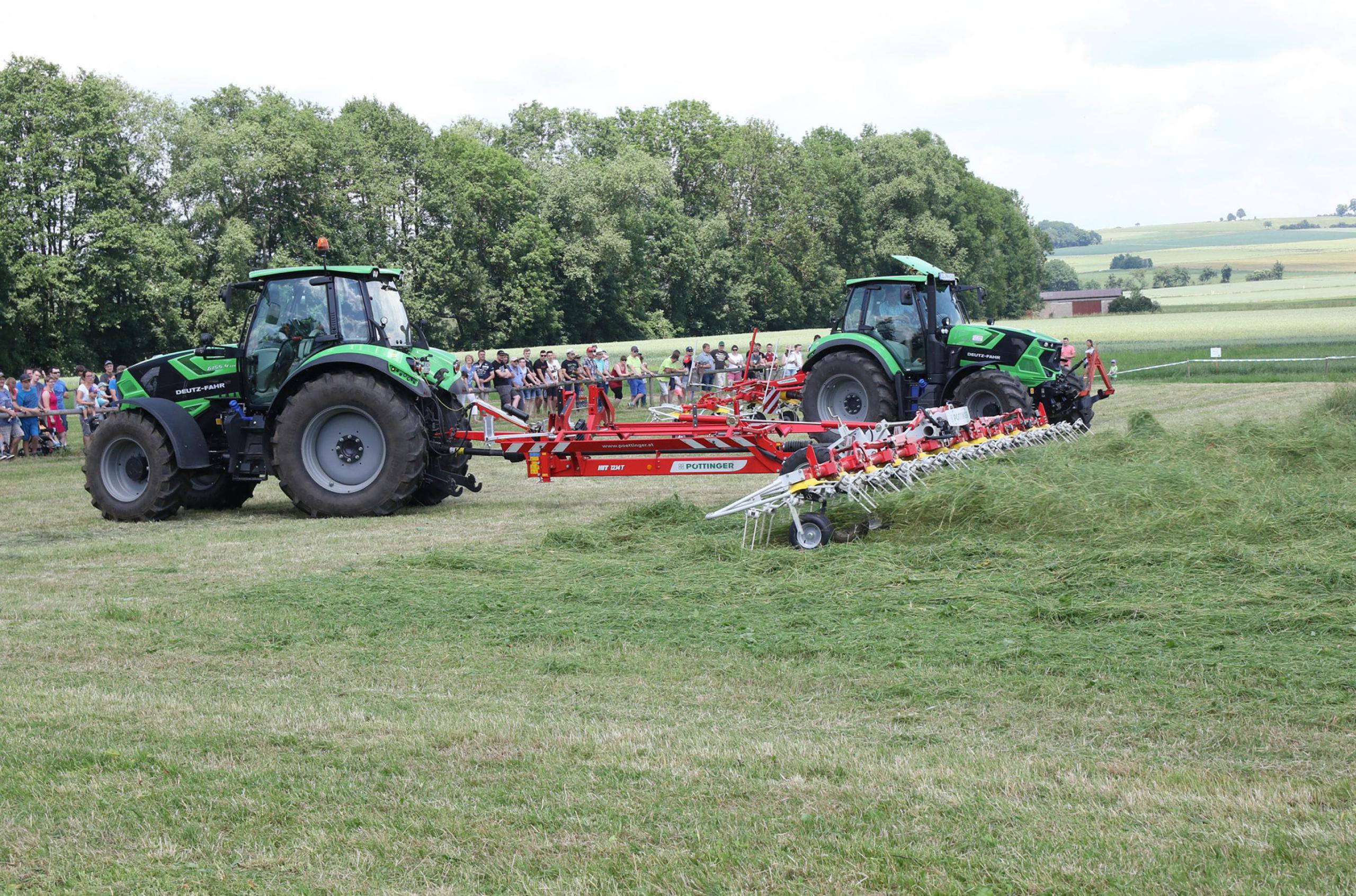 Landjugend Meeder feiert groß mit Klein und Groß