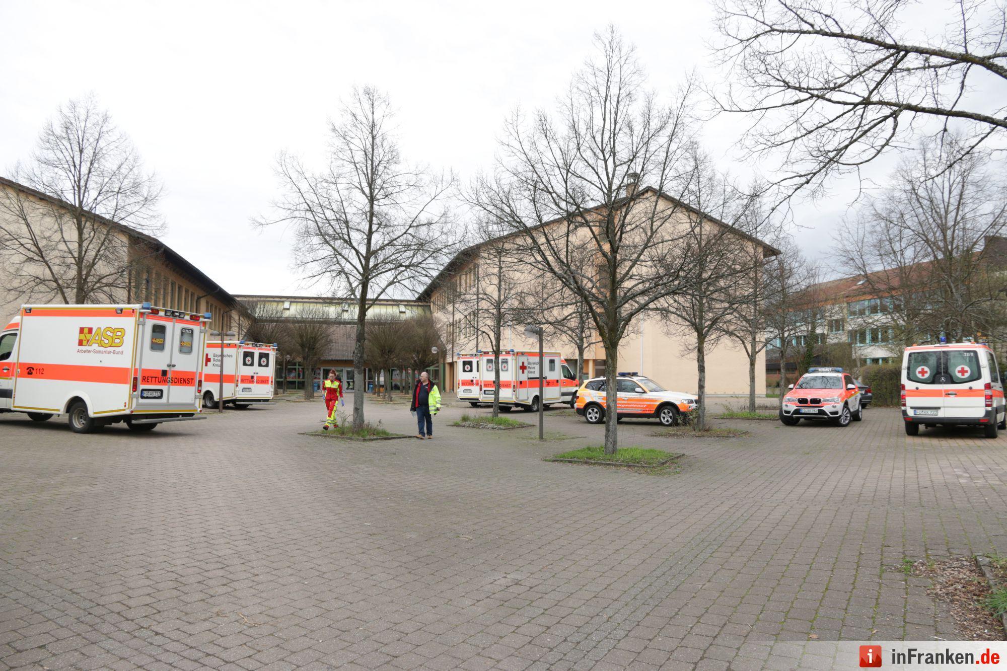 Bilder von: Großeinsatz an der Berufsschule Forchheim